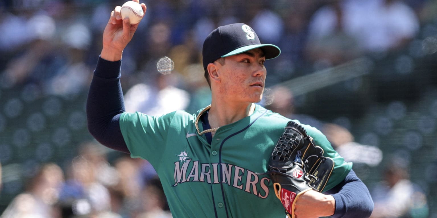 Bryan Woo strikes out five in Mariners' win vs. Royals