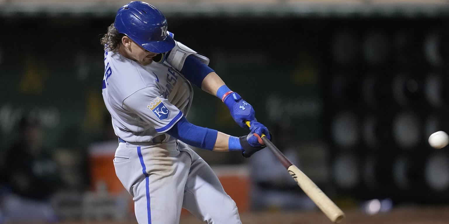 Witt Jr. asegura su 1ra temporada con 25 HR en revés de K.C.