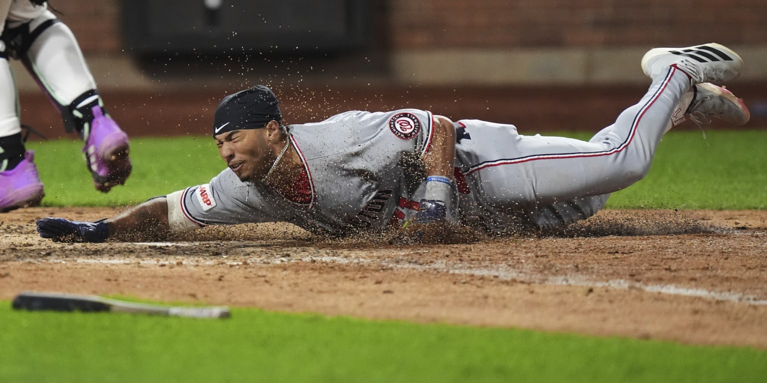 Daylen Lile hits game-winning inside-the-park home run vs. Mets