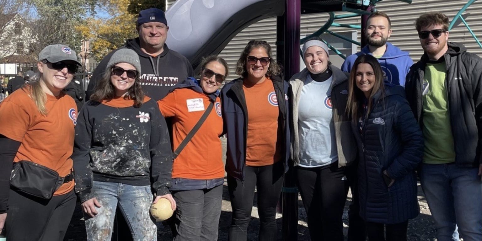 Cubs Charities bring holiday spirit 2024