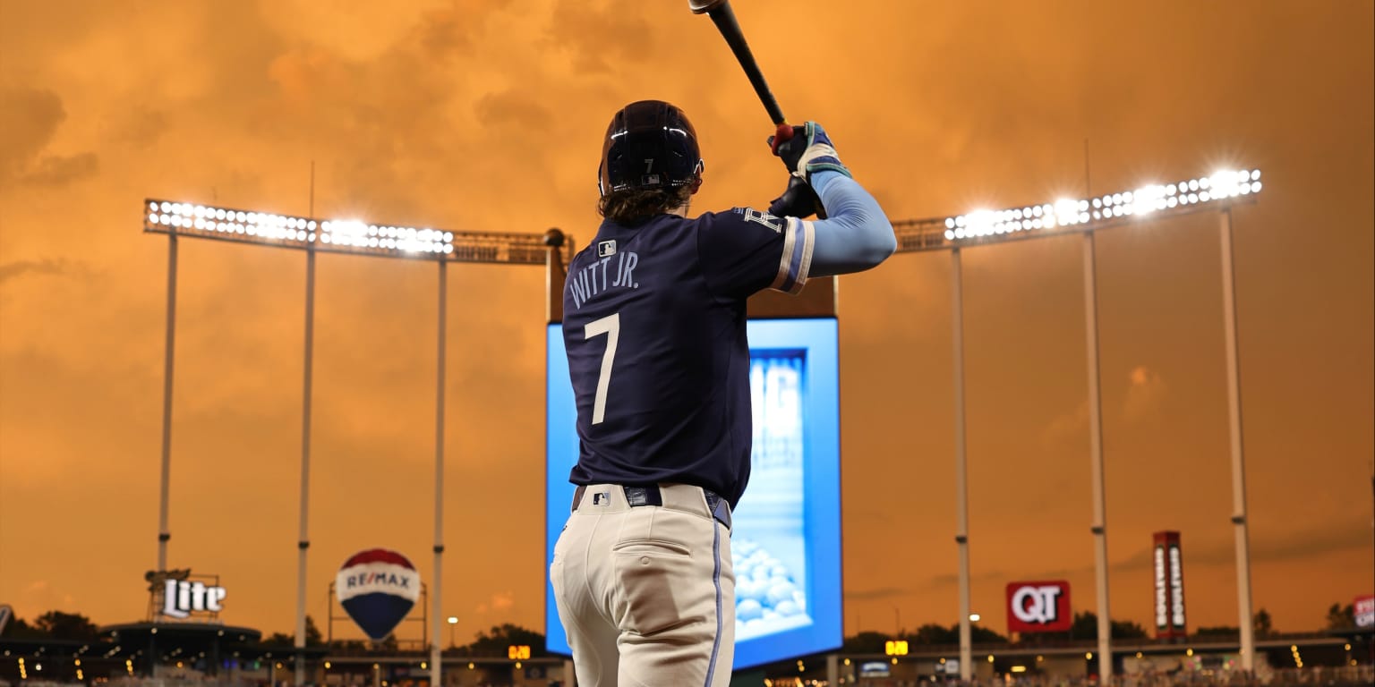 Royals allow 7 runs in late innings, struggle with RISP vs. Mets