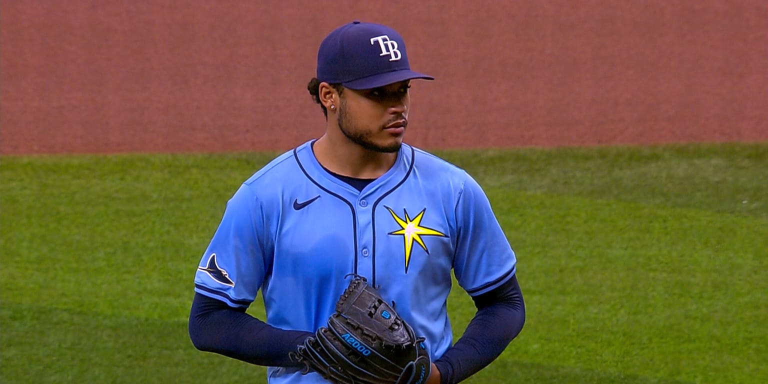 Bradley (11 K), Paredes (HR) guiaron a Rays sobre Nacionales