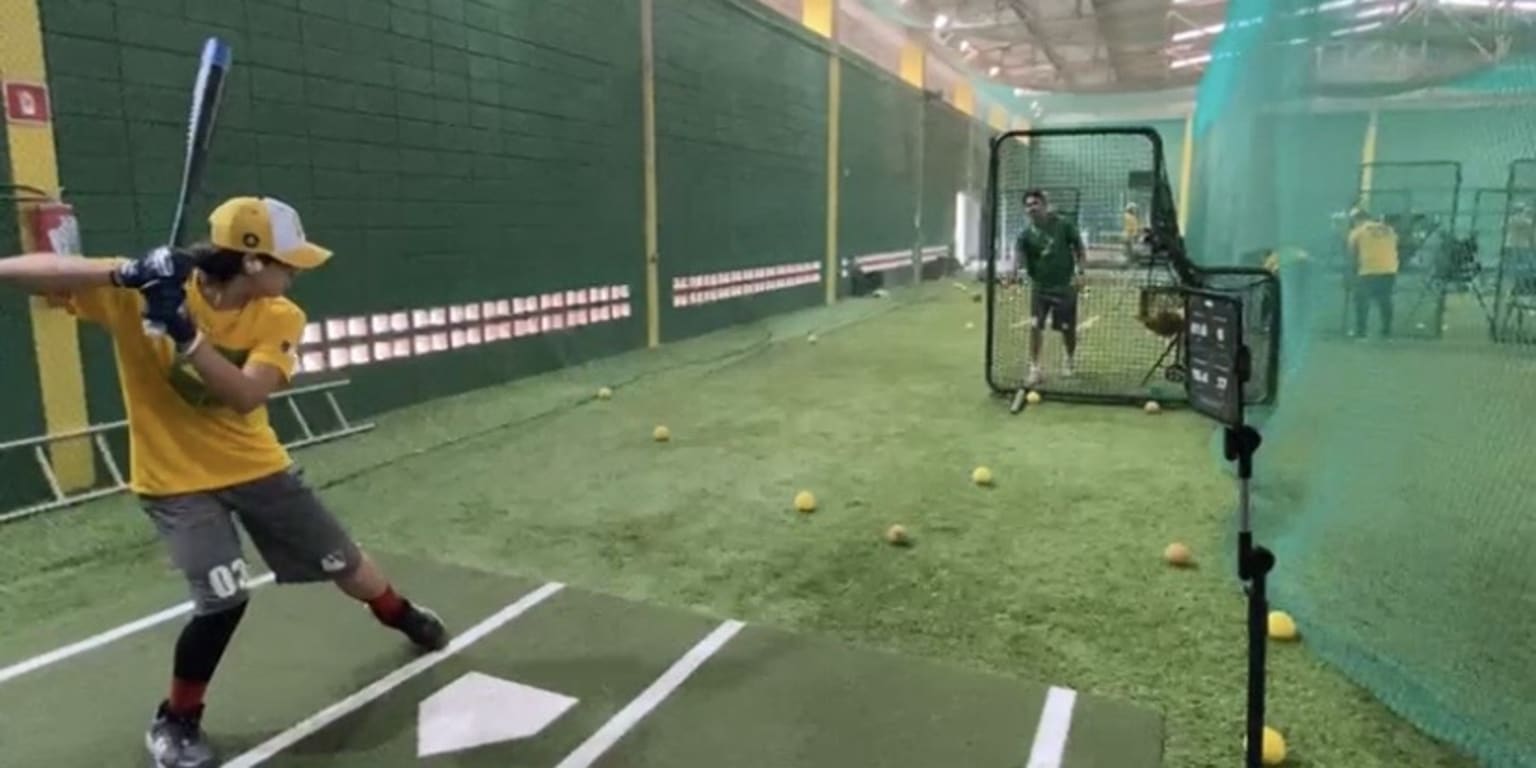 MLB provides scholarships to young Brazilian ballplayers