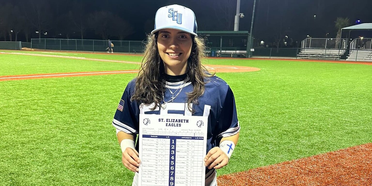 Alexia Jorge starts at catcher in college game