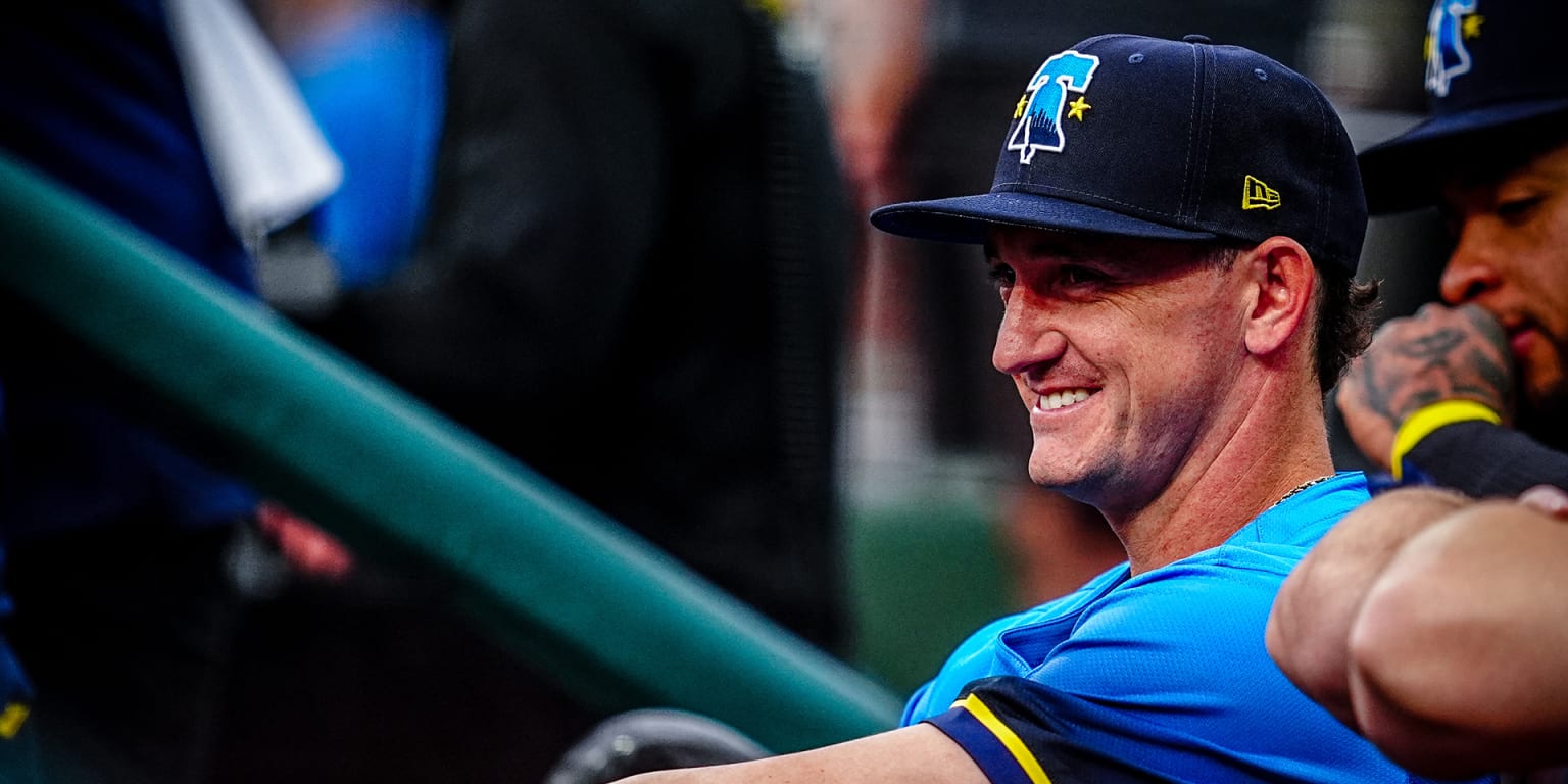 Austin Hays traded to Phillies