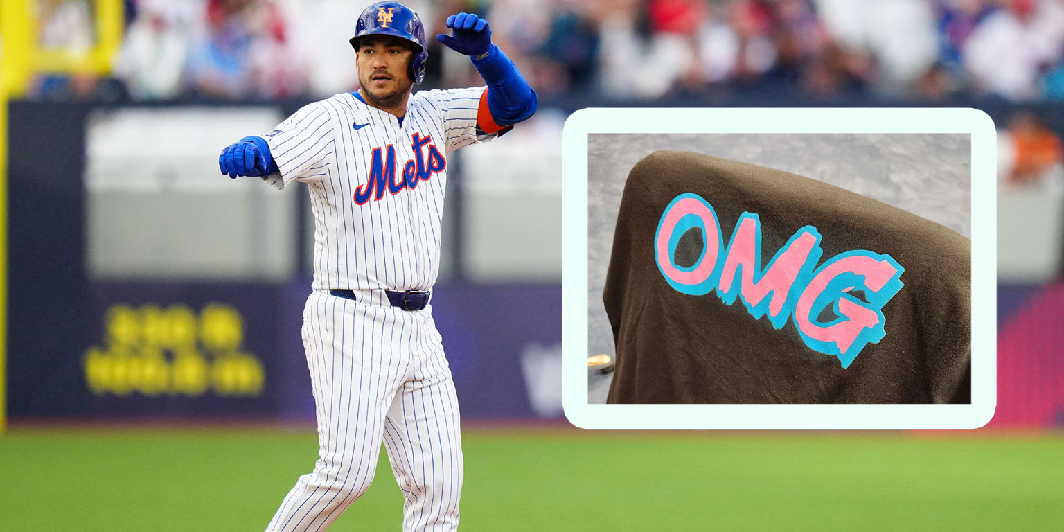Mets sing along to Jose Iglesias' new song "OMG"