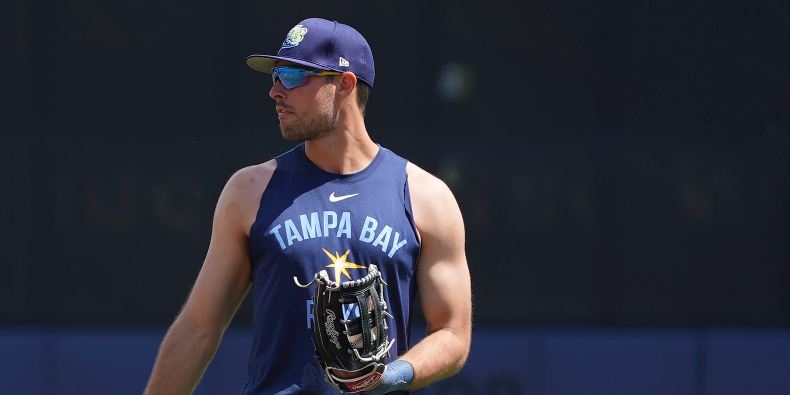 Josh Lowe injures oblique on Opening Day 2025