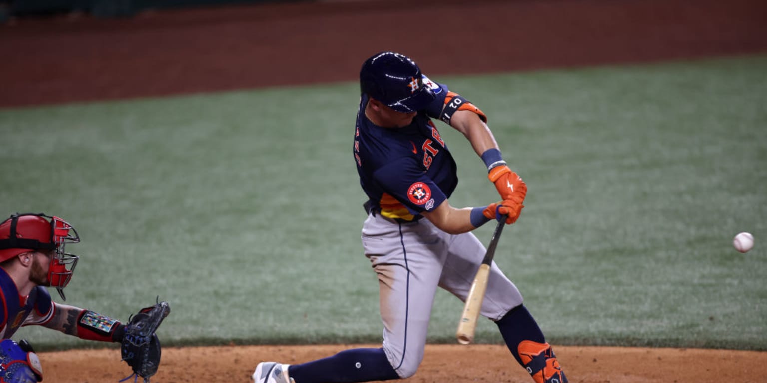 Zach Dezenzo makes Major League debut