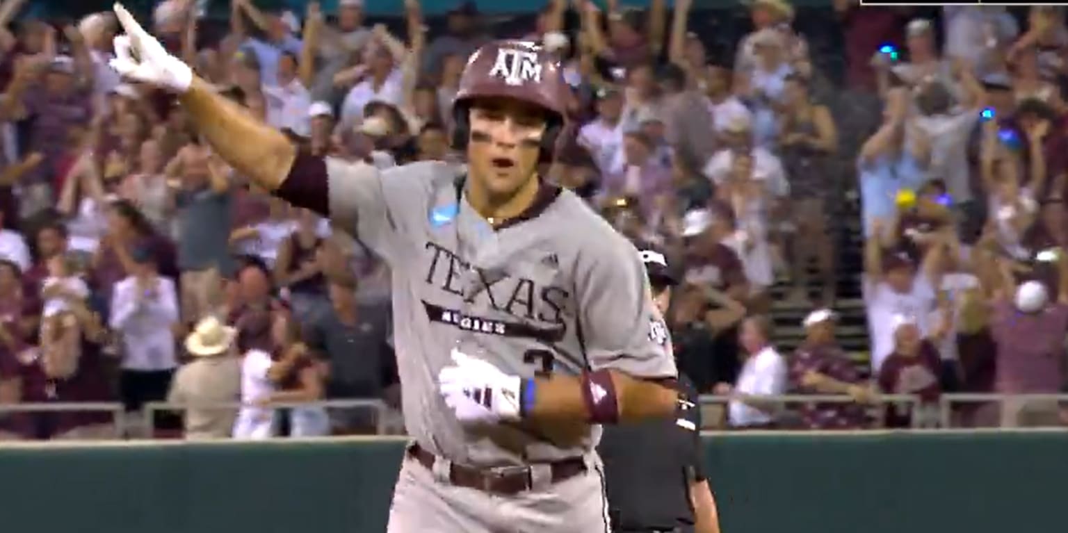 Jeff Kent's son Kaeden hits grand slam for Texas A&M