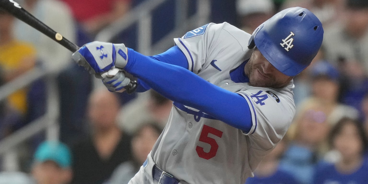 Freeman (bat), Pages (arm) put on a show vs. Marlins | DailyDodgers.com
