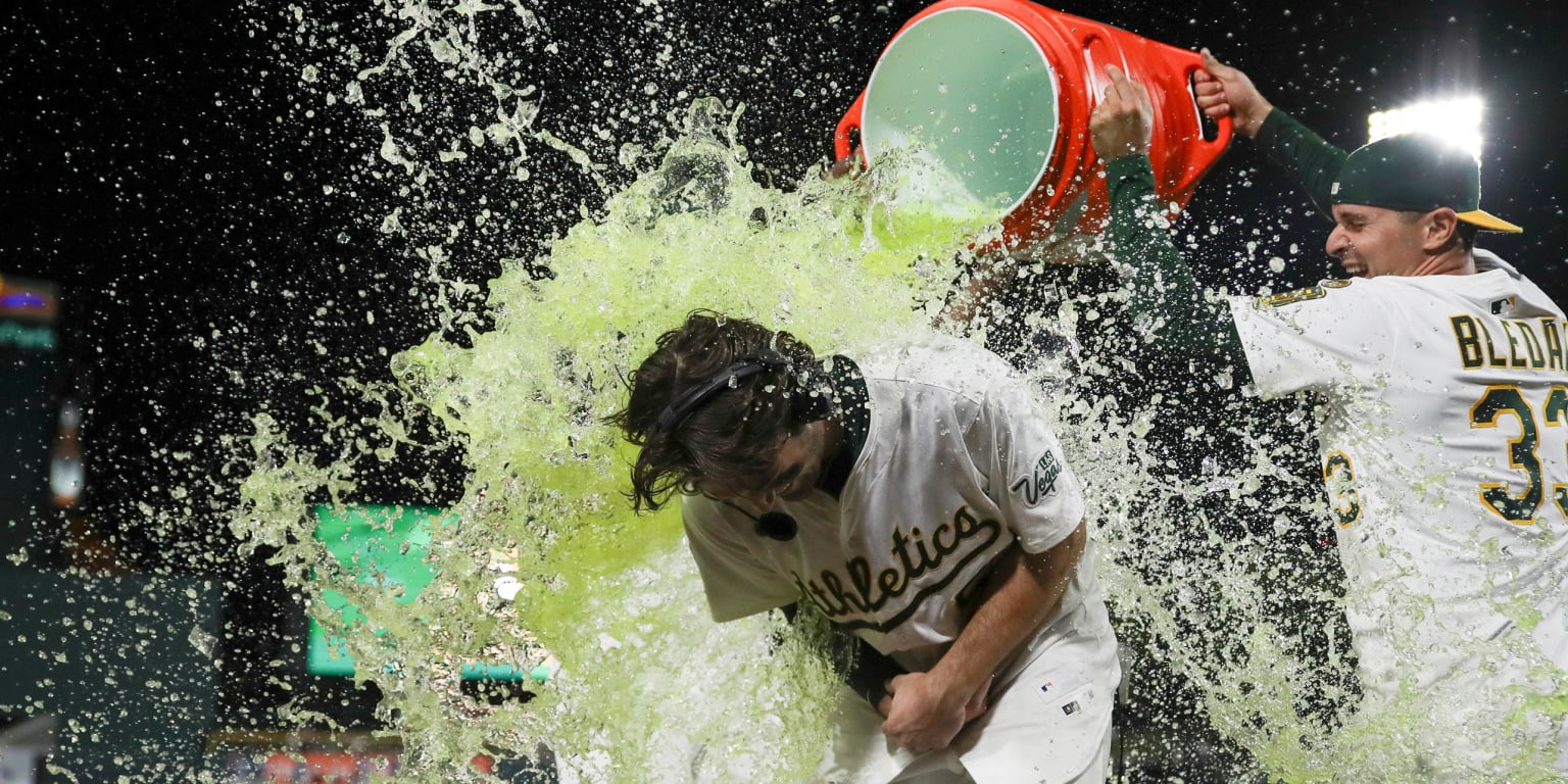Jacob Wilson hits walk-off single, Athletics win opener vs. Mariners