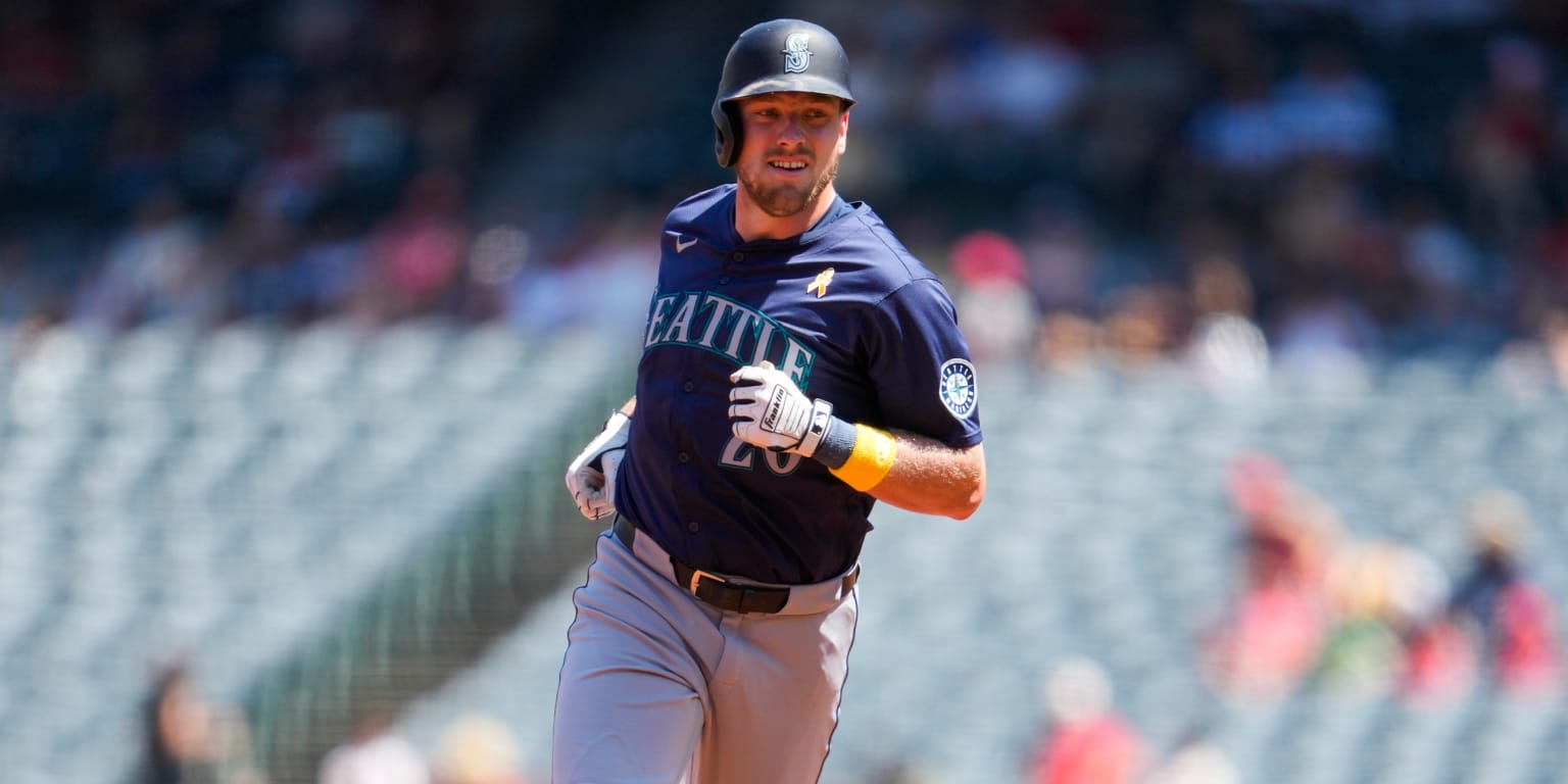 Luke Raley homers but makes baserunning mistake in loss to Angels