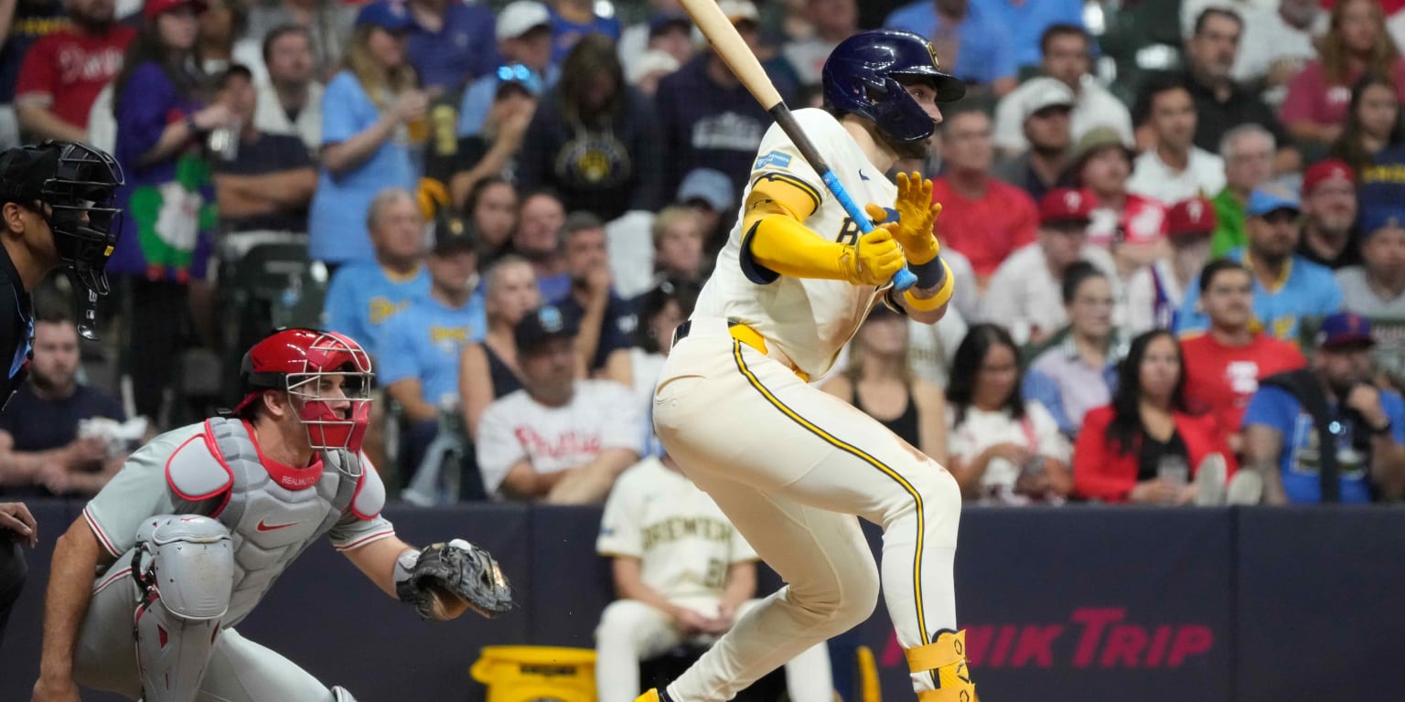Brewers' magic number drops to one in loss to Phillies