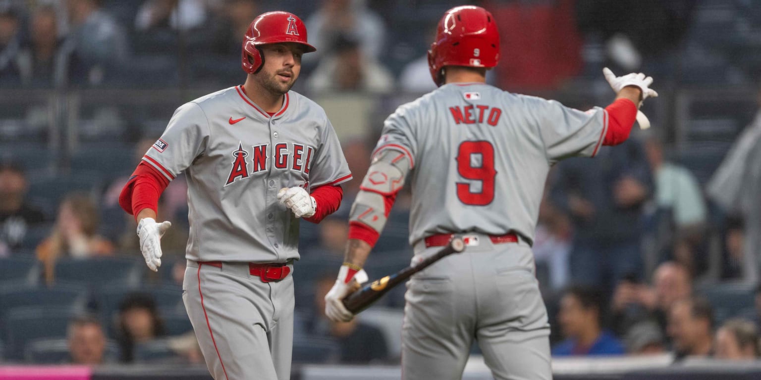 Nolan Schanuel, Zach Neto provide big hits in Angels' win