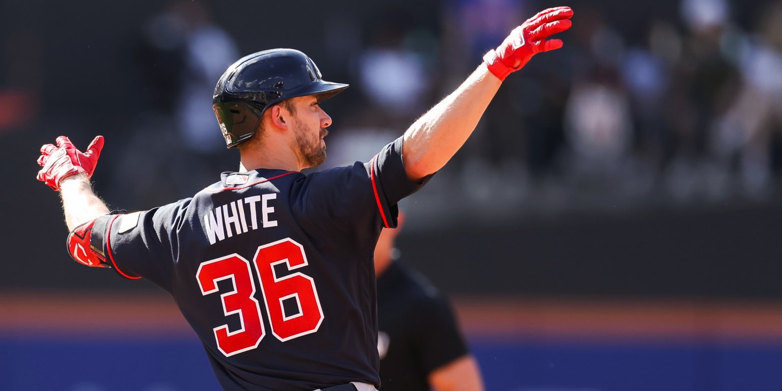 Eli White leads Braves to win over Mets