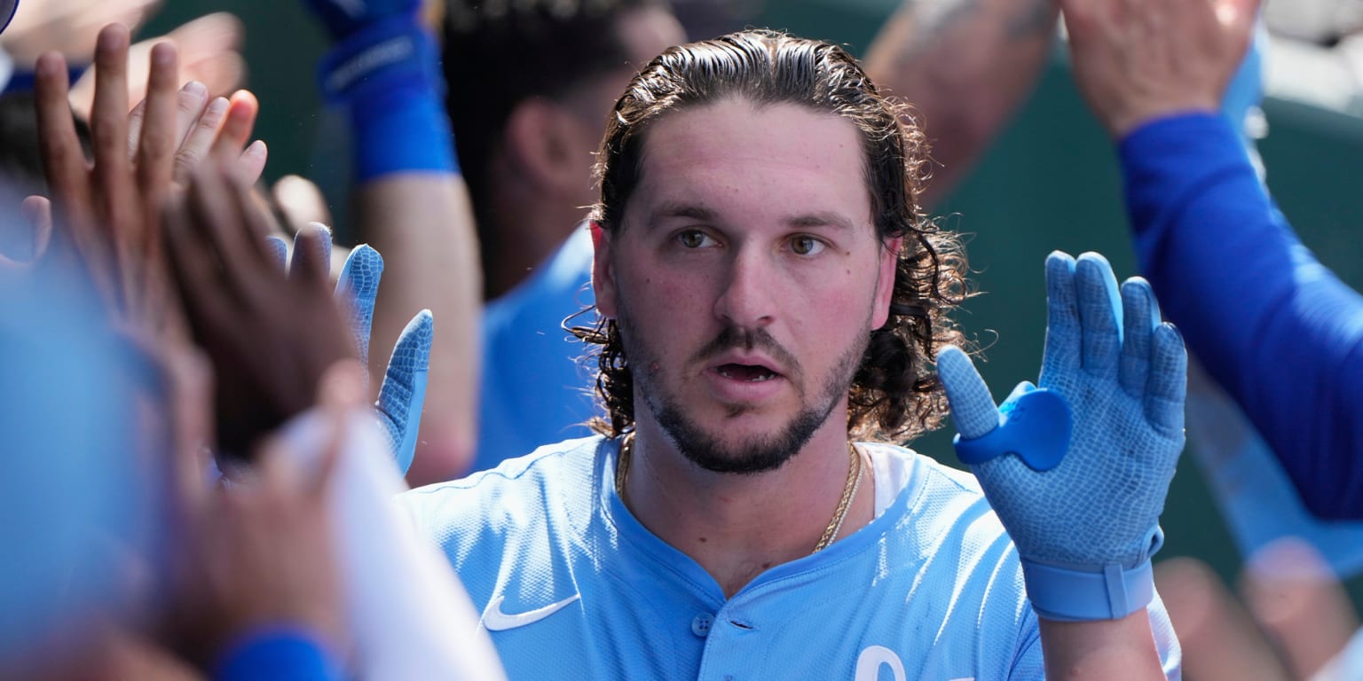 Team effort gives Royals win over Dodgers