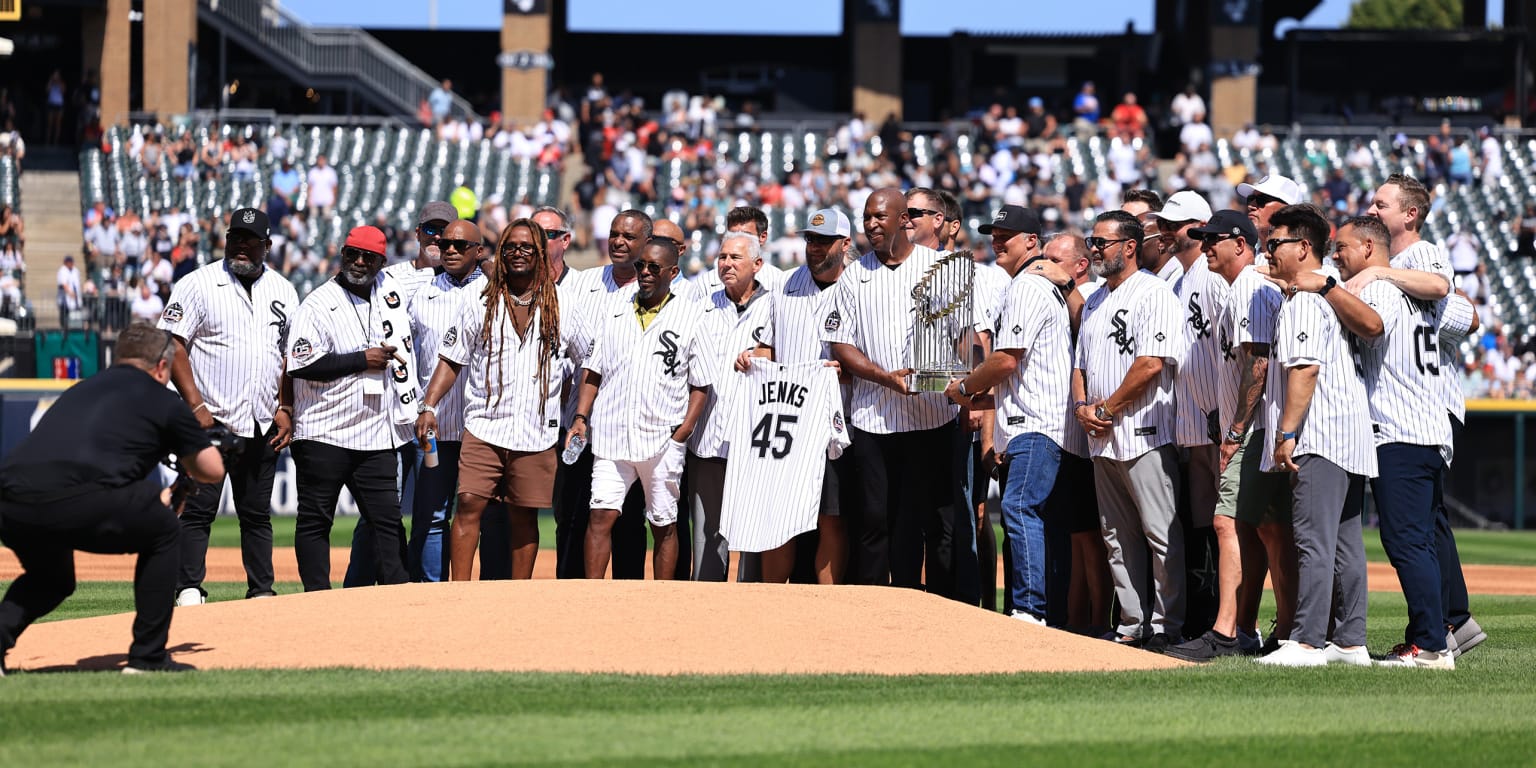 White Sox honor Bobby Jenks during 20th anniversary of World Series win
