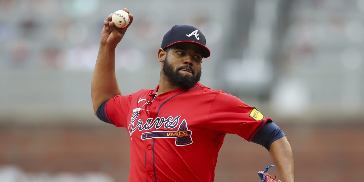 Reynaldo López goes six strong innings vs. A's