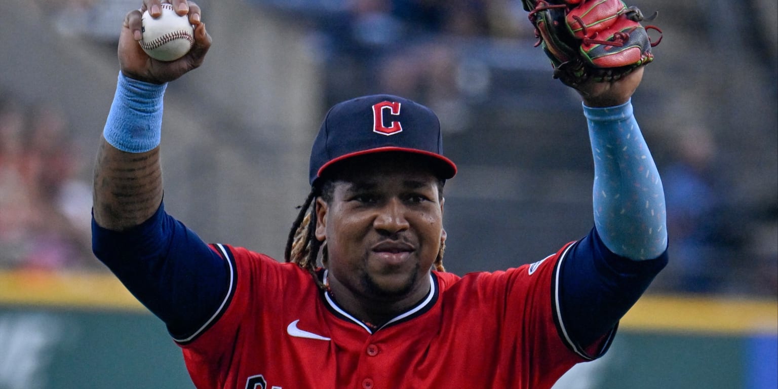 Guardians win game No. 100, get back to .500