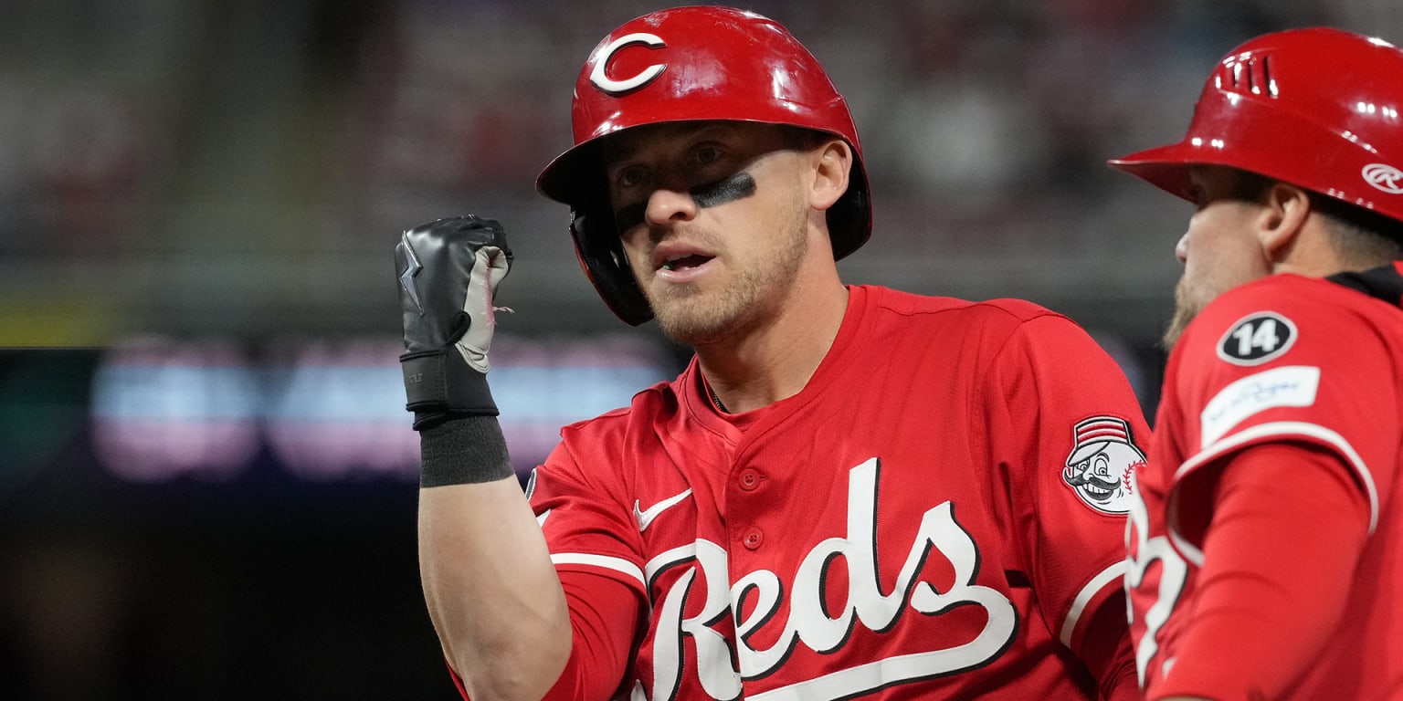 TJ Friedl working with Reds' movement and mobility specialist