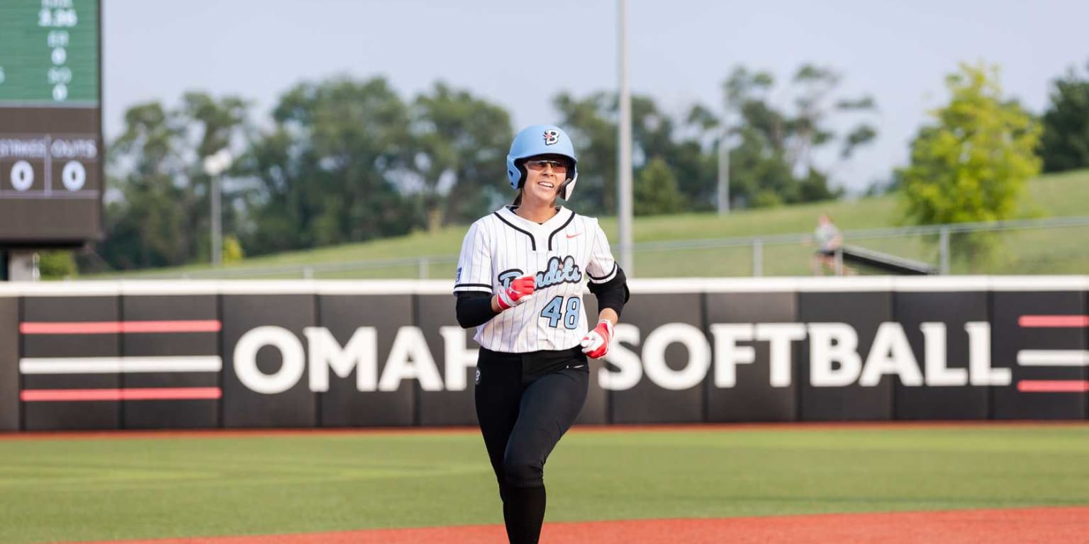 Bandits homer three times in third inning
