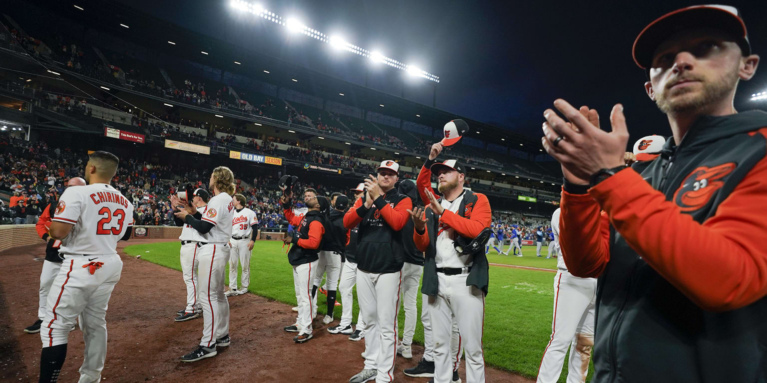 Terrin Vavra hits first MLB home run to beat Blue Jays
