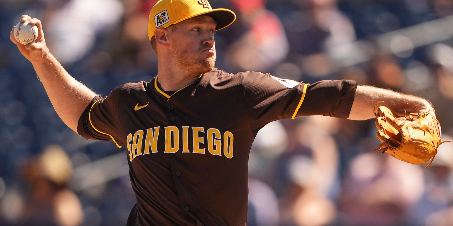 Stephen Kolek getting valuable advice from Padres' starters