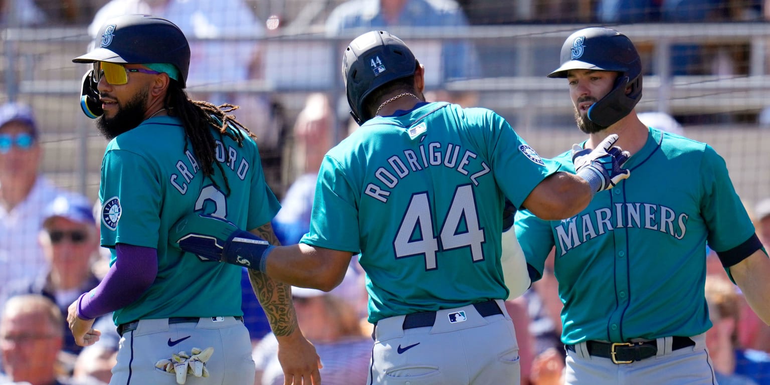 Mariners mount complete-team spring win vs. Dodgers