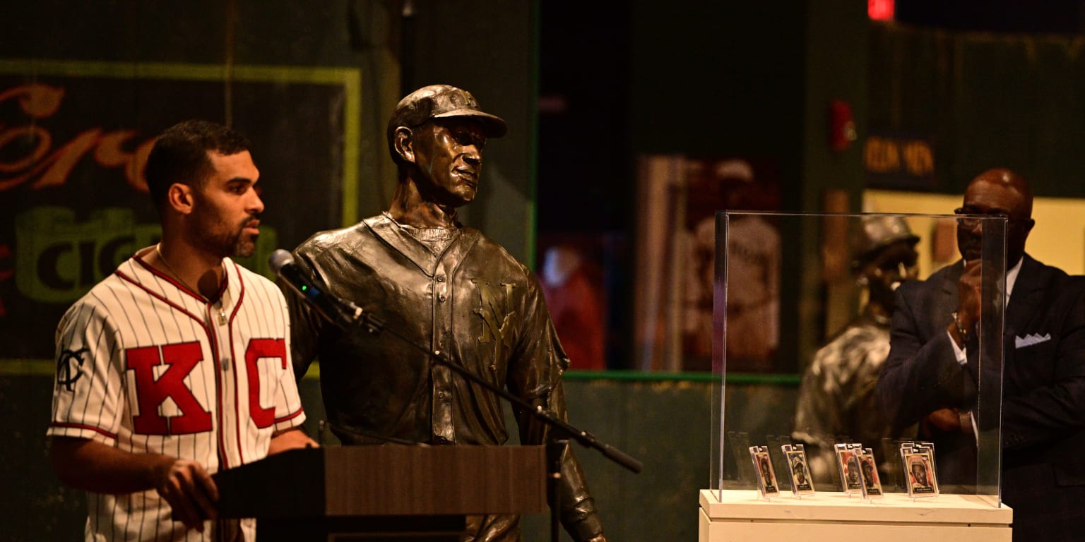 Micah Johnson honors Negro Leagues legends in artwork