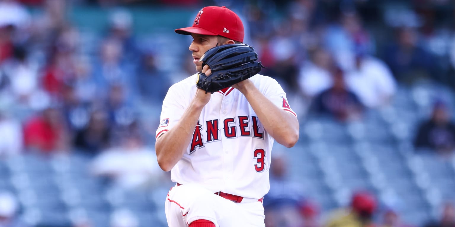 Tyler Anderson works around walks in strong start vs. Yankees