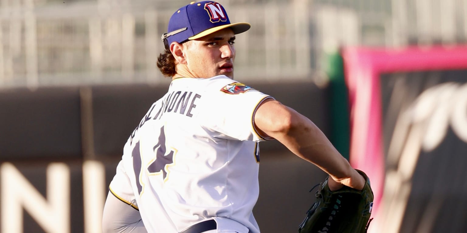 Royals prospect Jac Caglianone makes first pro start in outfield