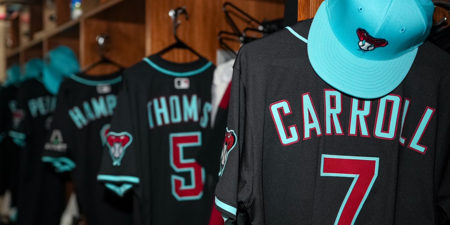 Diamondbacks hold first full-squad Spring Training workout