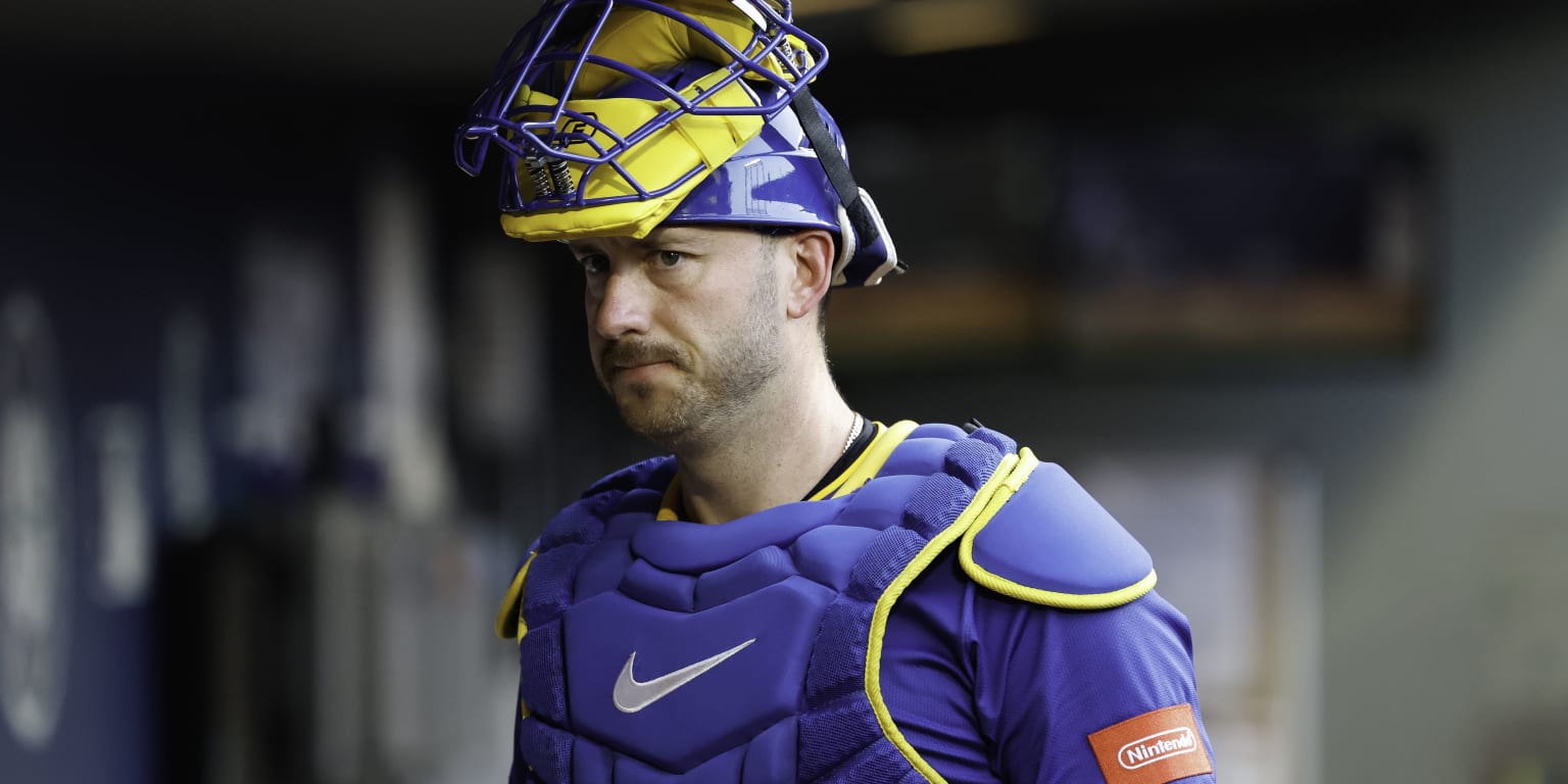 Mariners' catcher depth after Mitch Garver signing