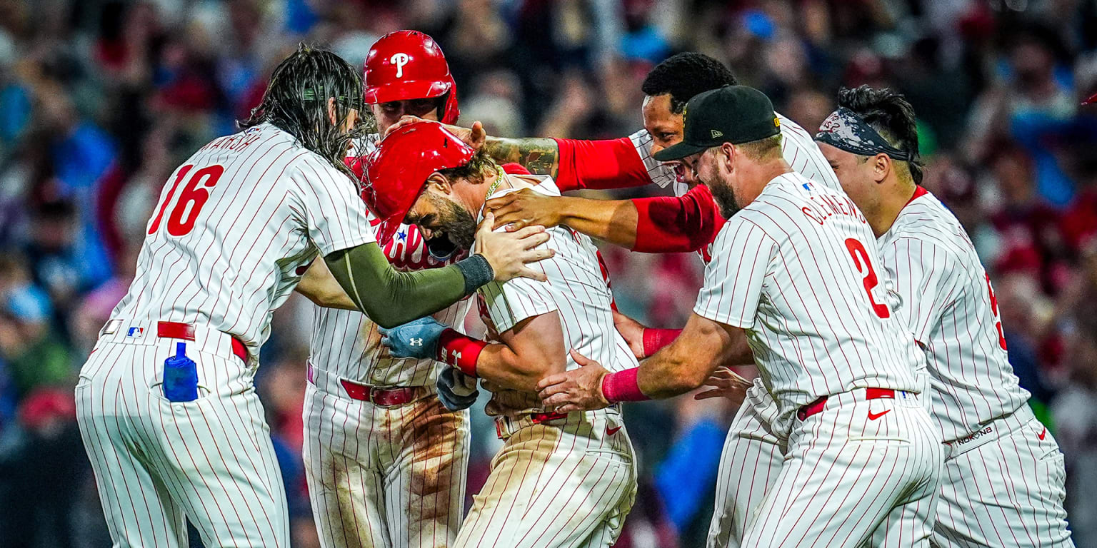 Bryce Harper, Kody Clemens key Phillies' walk-off win vs. Nationals