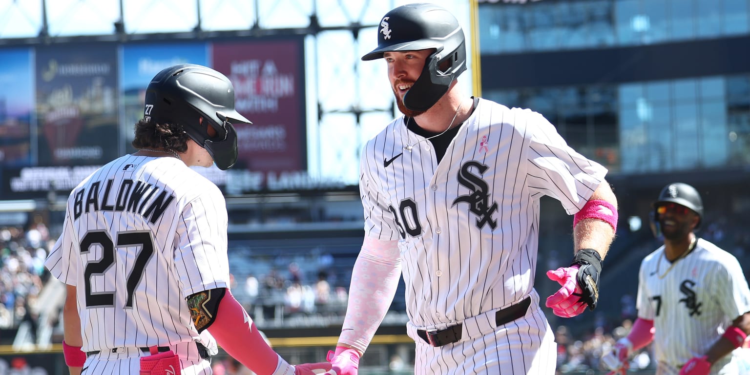 Tim Elko honors mom on Mother's Day with three-run homer for first MLB hit