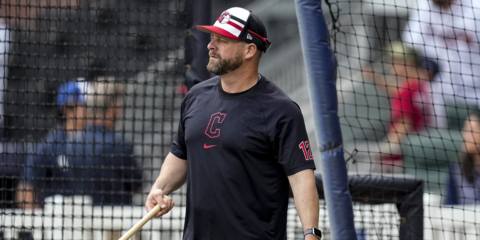 Stephen Vogt, Chris Valaika on Guardians' offense