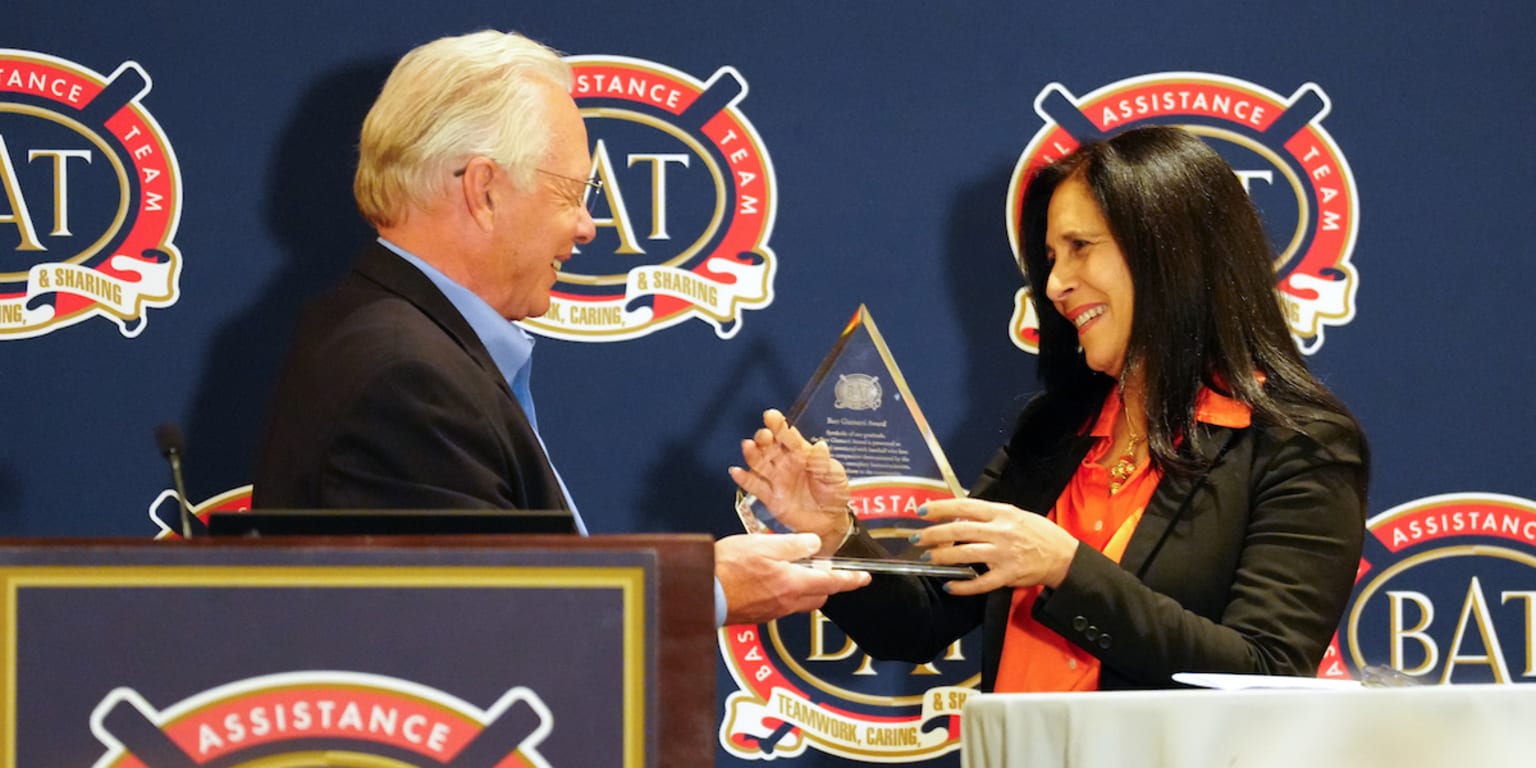 Dr. Genoveva Javier wins Baseball Assistance Team's Bart Giamatti Award