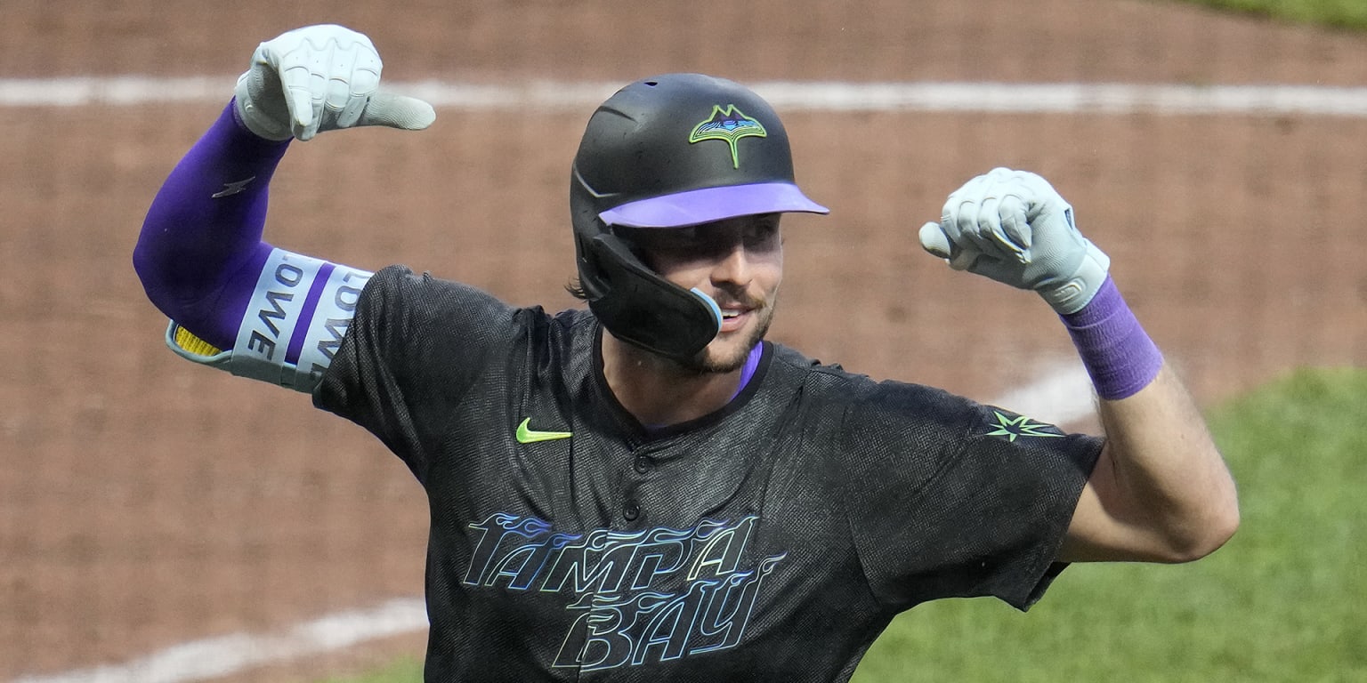 Josh Lowe's two home runs lift Rays past Pirates