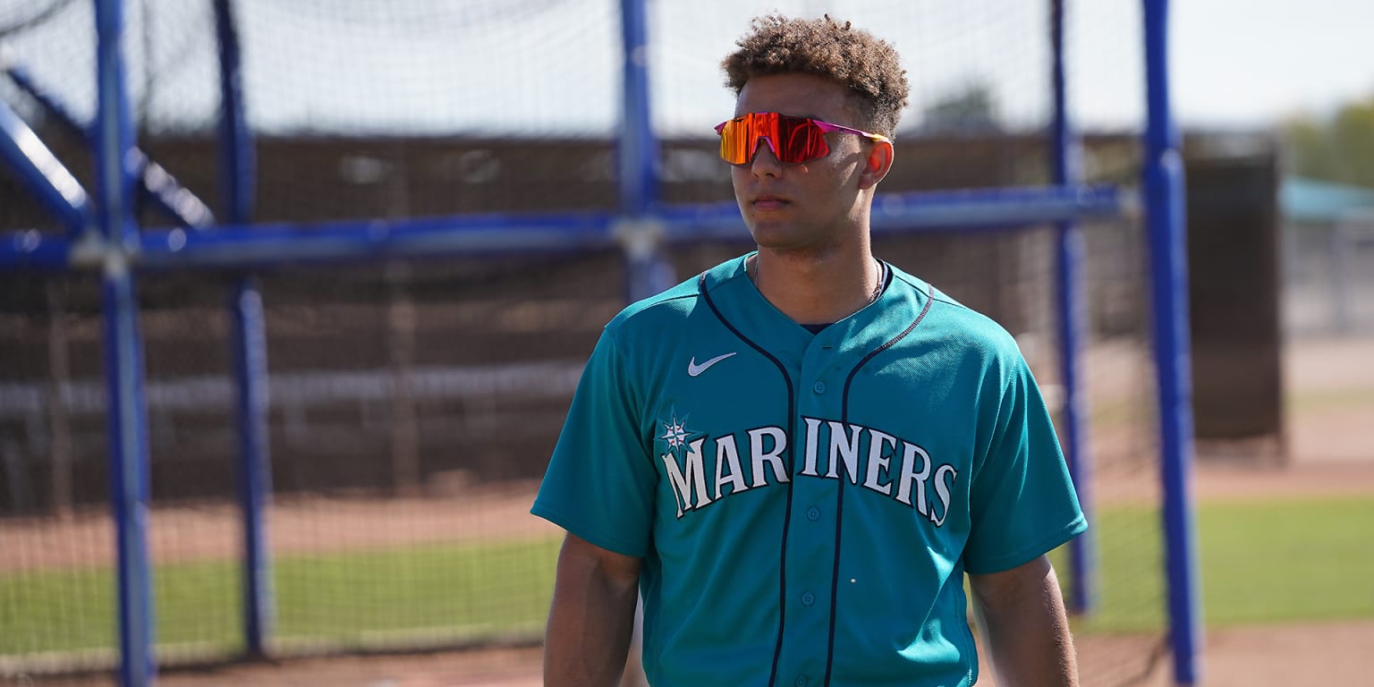 Top prospect Harry Ford off to hot start at High-A Everett