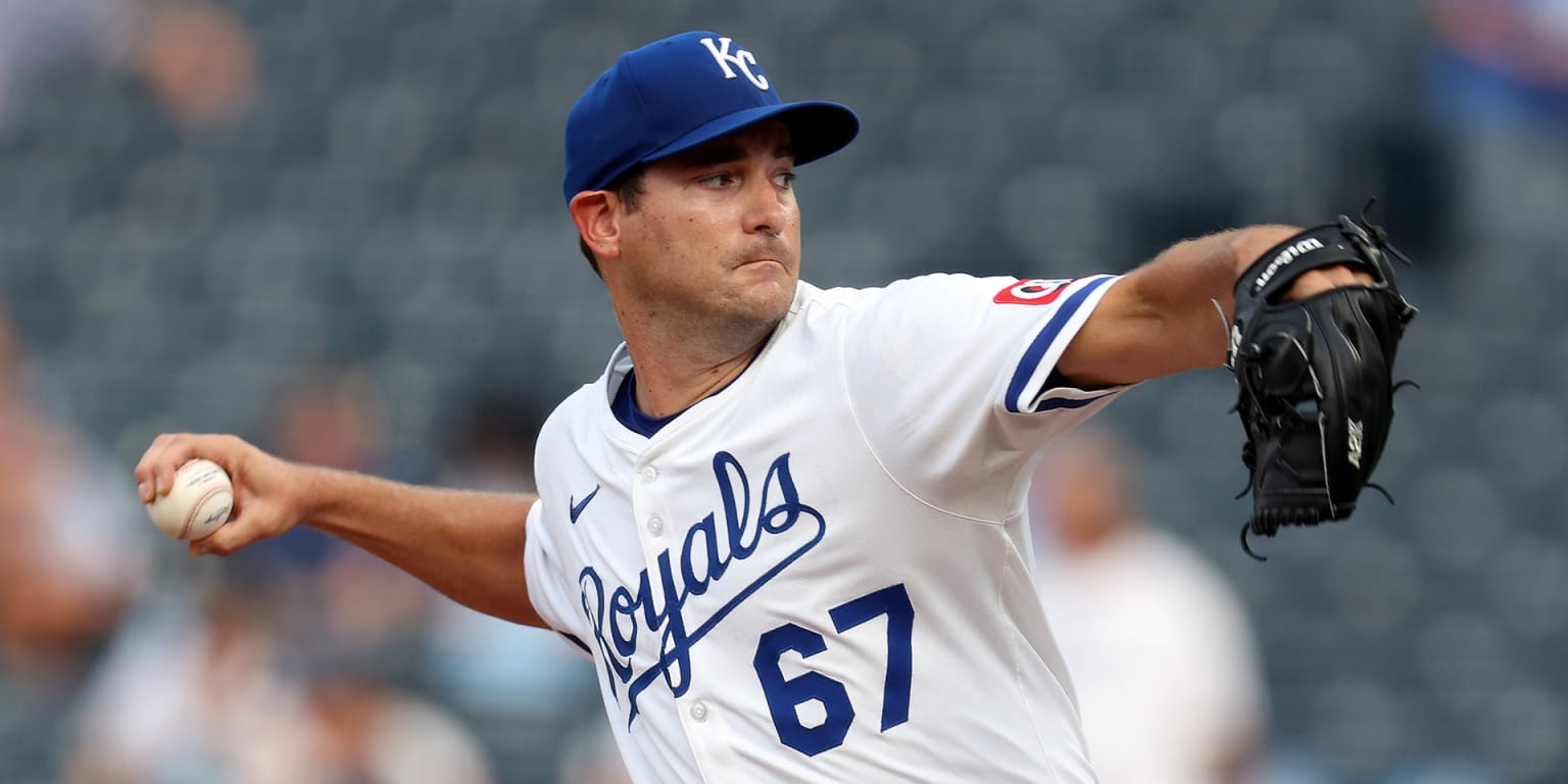 Seth Lugo, Bobby Witt Jr. lead Royals' fifth straight win vs. Rangers