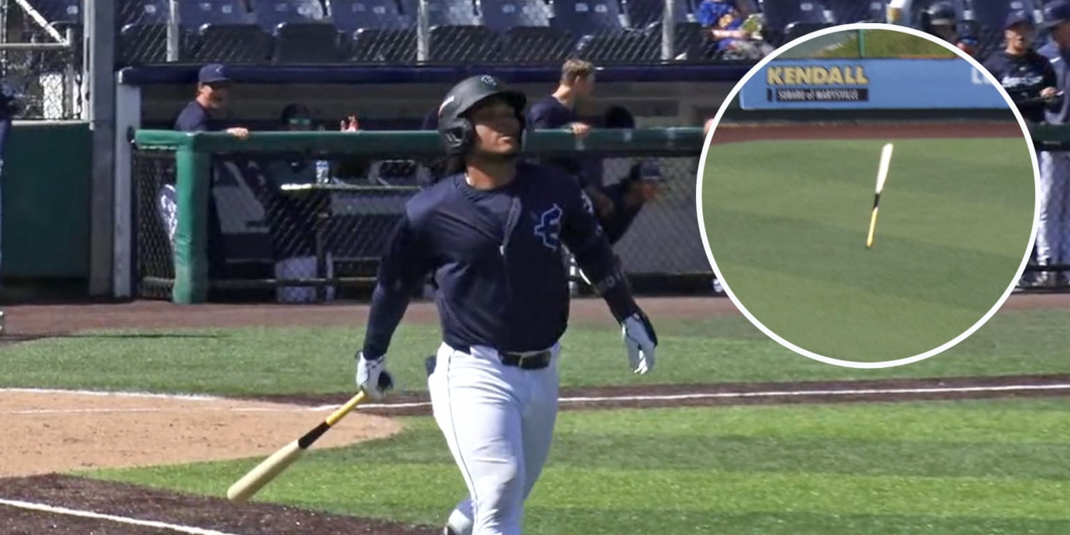 Mariners prospect Michael Arroyo hits walk-off homer with epic bat flip