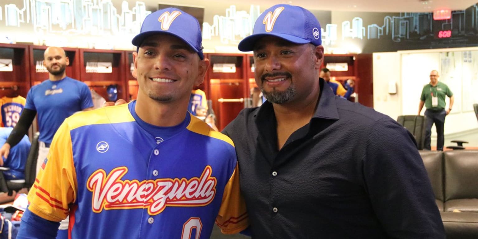 Disfrutando en casa, Johan no descarta un regreso en rol de técnico