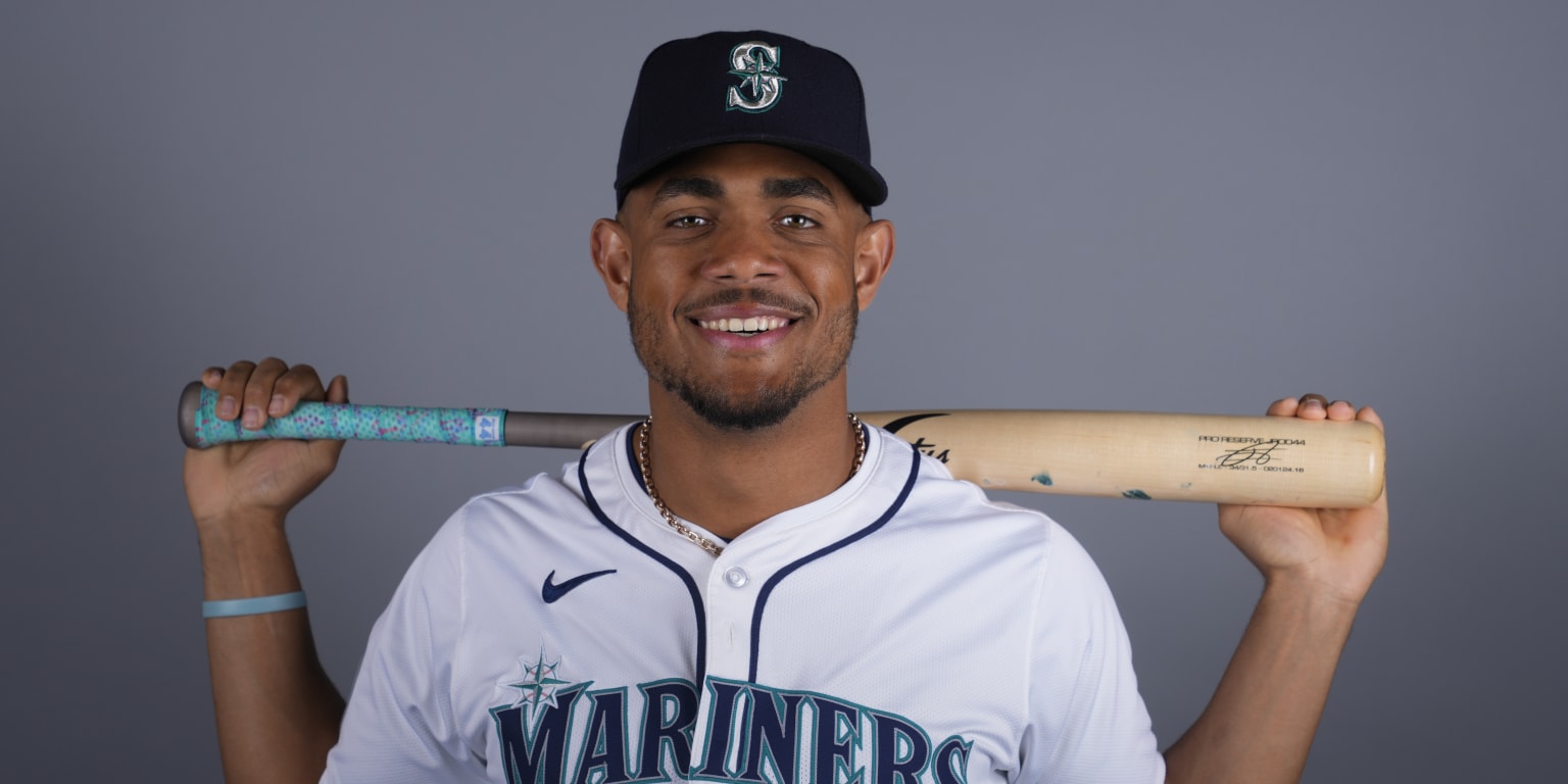 Julio Rodríguez makes Spring Training debut