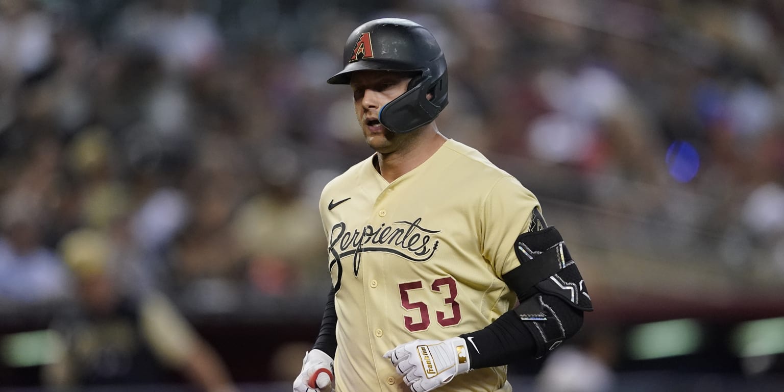 Christian Walker homers twice in loss to Padres