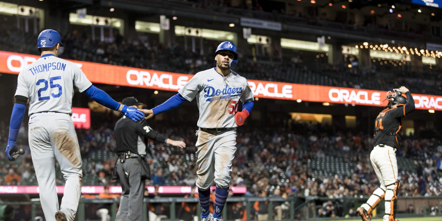 Mookie ayudó a L.A. a barrer la serie en San Francisco