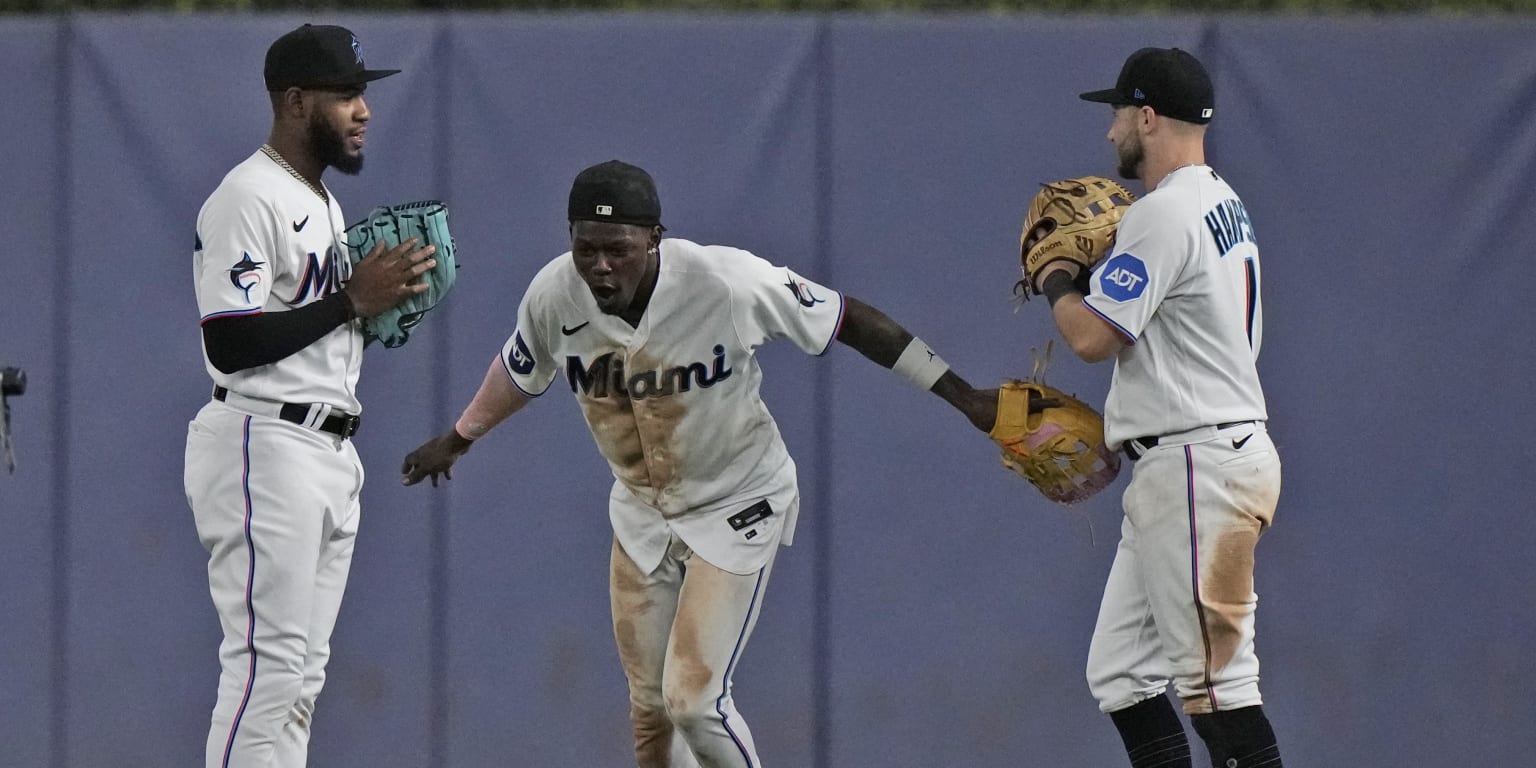 Jazz Chisholm Jr. unlikely to return to infield for Marlins in 2024