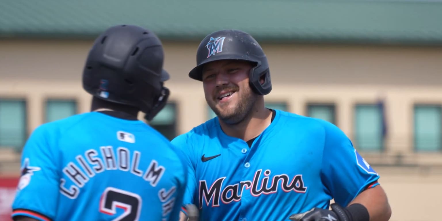 Jake Burger hits first 2024 Spring Training homer