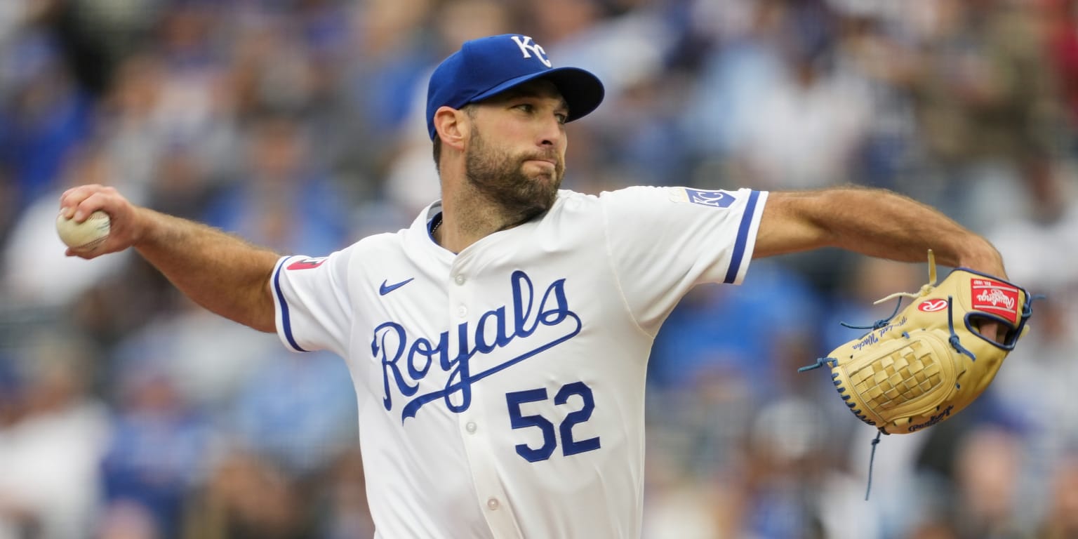 Royals pitchers allow 15 runs in loss to Rangers