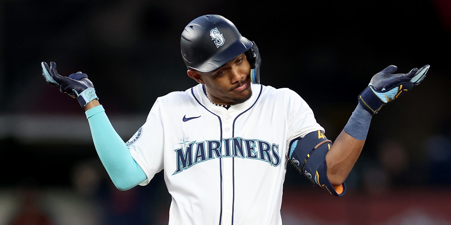 Mariners come back in eighth inning to beat Astros