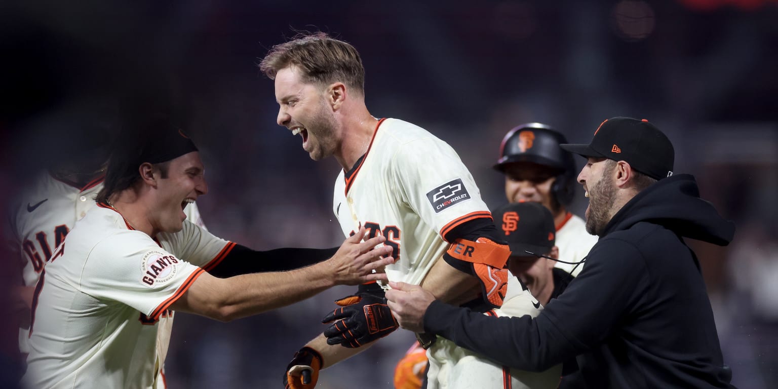 Austin Slater hits walk-off single in 10th vs. Astros